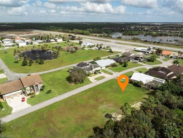 4085 Skyway Dr Lot 33, Naples, FL 34112