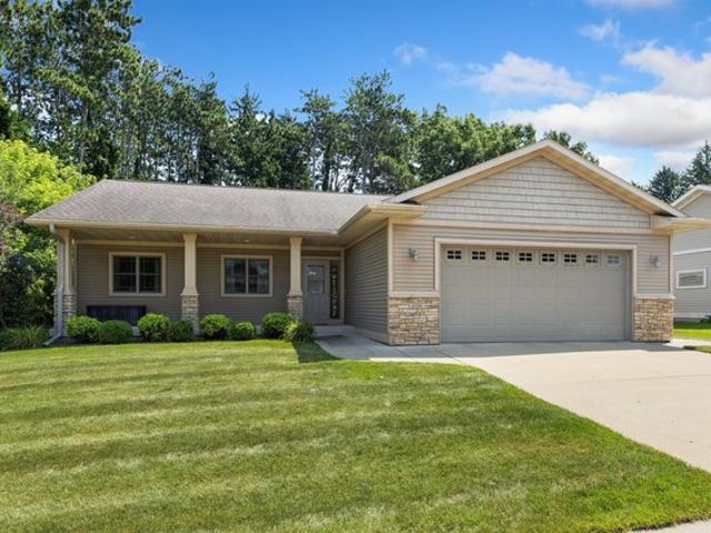 4086 Pineview St, Onalaska, WI 54650