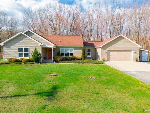 40880 Willis Rd, Sumpter Township, MI 48111