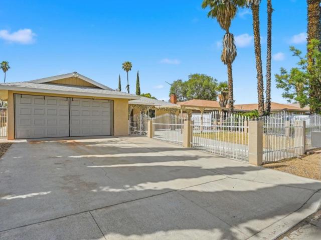 40889 Lela May Avenue