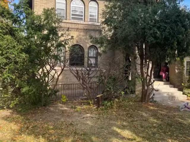 4080 N Elmhurst Rd #4082, Milwaukee, WI 53216 MLS 1897840