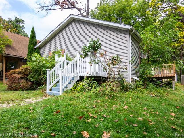 4080 Cass Elizabeth Road
