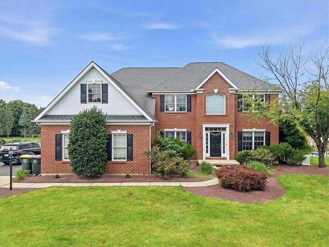 4082 Meckes Dr, Lehigh Township, PA 18088