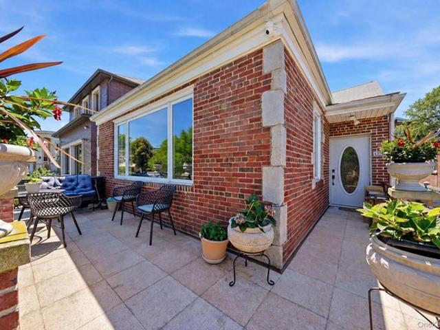 4082 Ocean Ave, Brooklyn, NY 11235