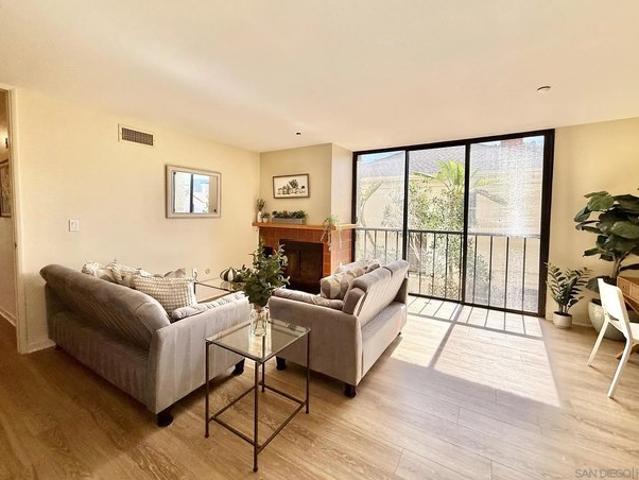 4082 Albatross St Apt 7, San Diego, CA 92103