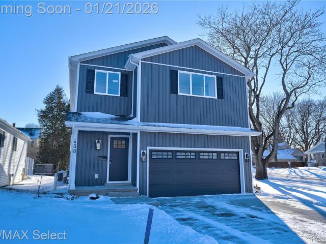 408 3rd St, Fenton, MI