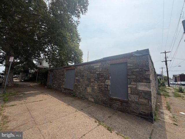 408 10 W Chew Ave, Philadelphia, PA 19120