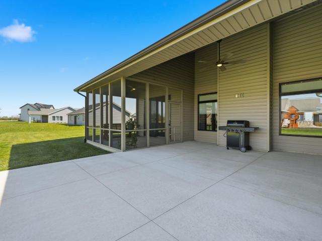 408 Cottonwood Court