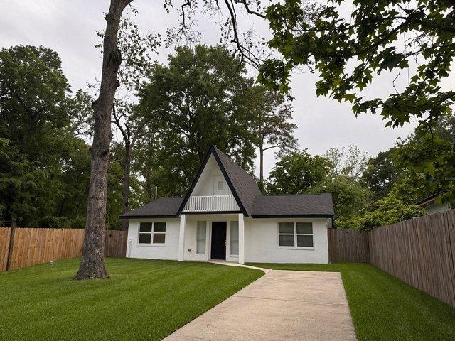 408 Commanche Rd, Conroe, TX 77316