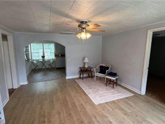 408 Center Avenue