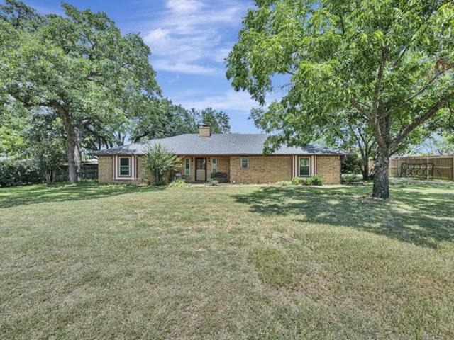 408 Chimney Hill Cir, Mansfield, TX 76063