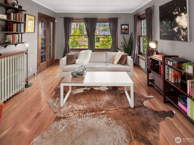408 Bellevue Ave E # 306
