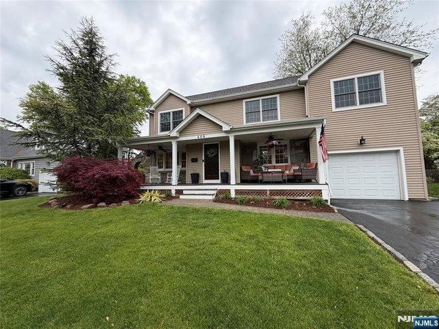 408 Bergen Blvd, Oradell, NJ 07649