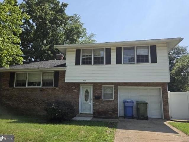 408 Bruce Rd, Cherry Hill, NJ 08034