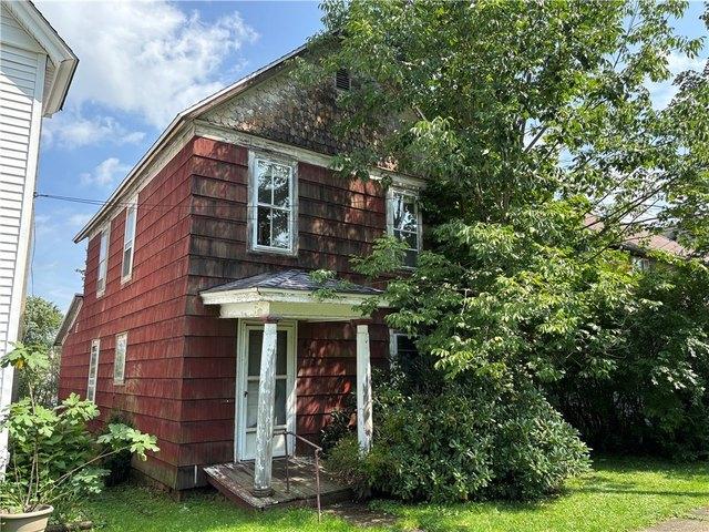 408 Dawson St, Kane, PA 16735