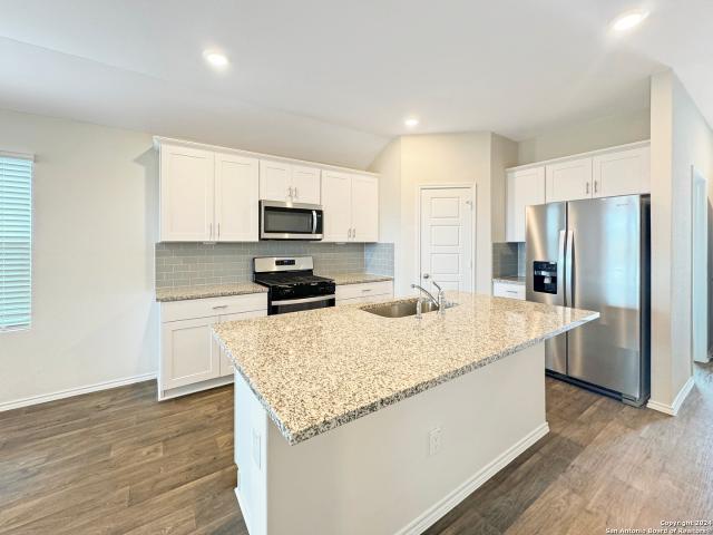 408 Deborah Dr, New Braunfels, TX 78130 | MLS #1949 | Compass