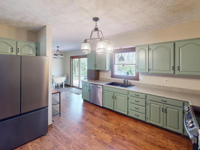 408 Deer Walk Trace