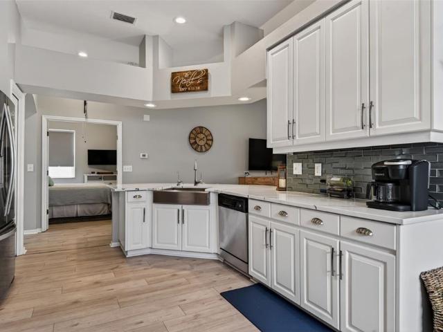 408 Delwood Breck St, Ruskin, FL 33570 | MLS #C7524 | Compass
