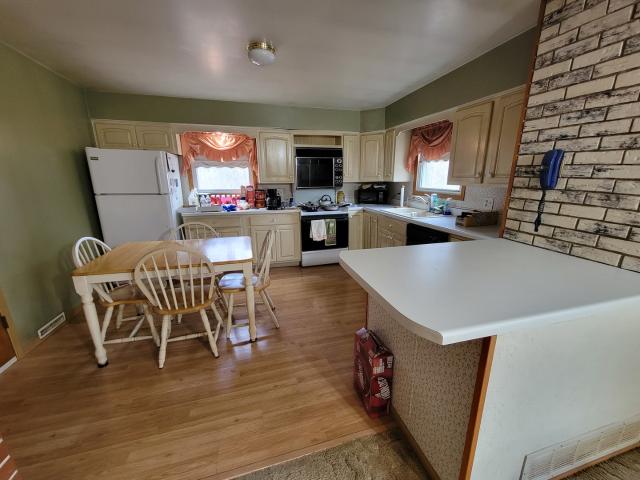 408 E 4th St, Spring Valley, IL 61362 | MLS #12548 | Compass