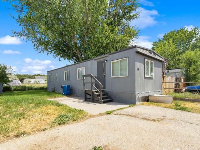 408 E 51st St Trlr 10, Garden City, ID 83714