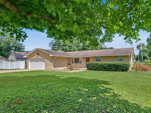 408 E Victory St, Sidney, IL 61877