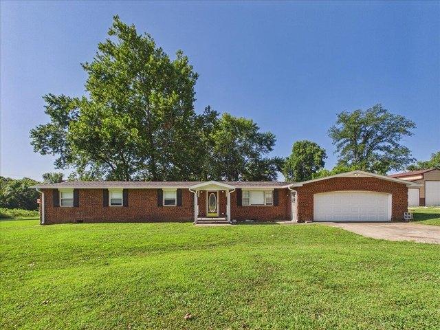 408 E Human St, Humansville, MO 65674