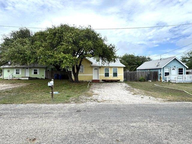 408 E Nopal, Rockport, TX 78382