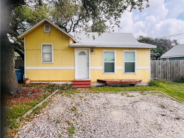 408 E Nopal St, Rockport, TX 78382 | MLS #458269