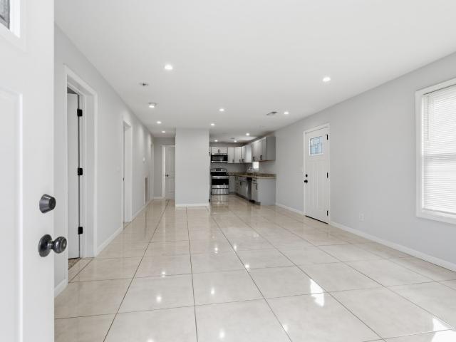 408 Elgin St # B