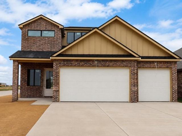 408 Essex Ln, Wolfforth, TX 79382
