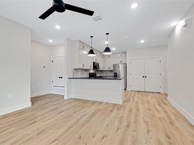 408 Foch St, Unit 203, Fort Worth, TX 76107 | MLS #21272