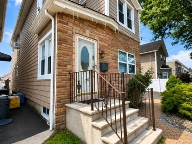 408 Forest St