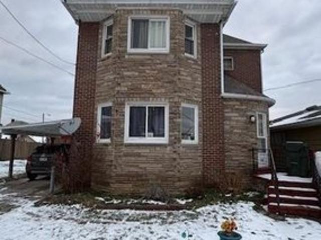 408 Franklin Ave, Ellwood City, PA 16117