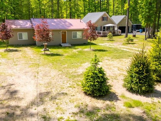 408 Kirkshire Ave, Roscommon, MI 48653