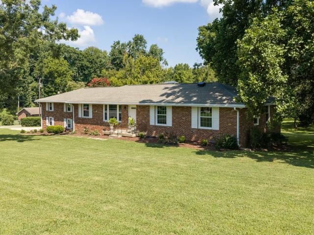 408 Hillview Dr