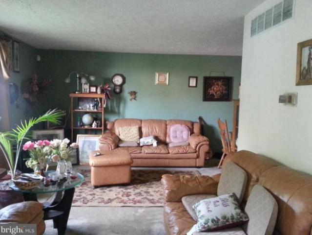 408 John Ave, Essex, MD 21221