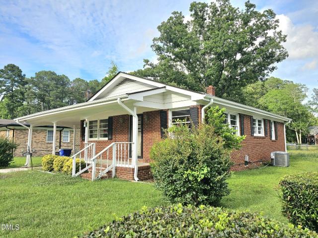 408 Oak Street