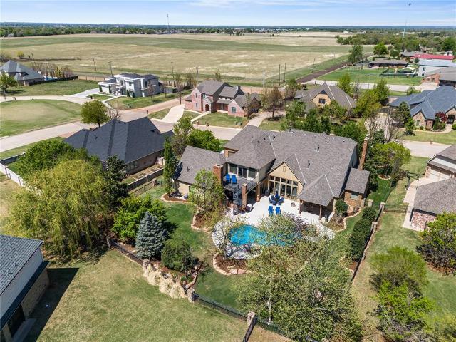 408 Oak Summit Road