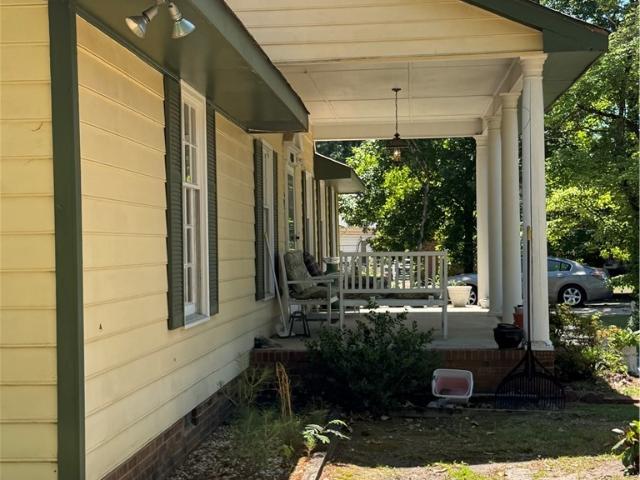 408 Old Farm Road