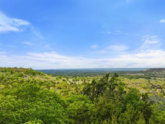 408 Osage Way, Johnson City, TX 78636