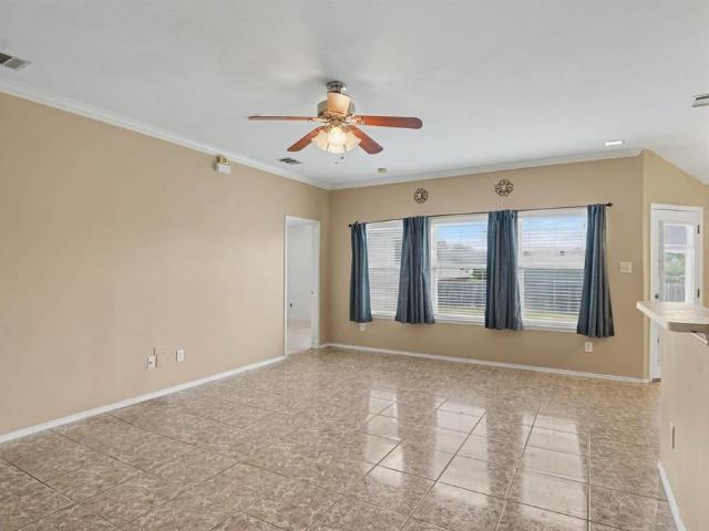 408 Oxford Loop