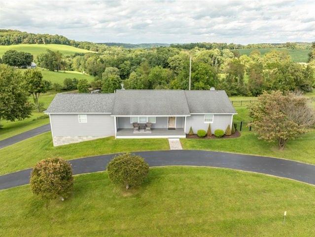 408 McKlveen Rd, New Alexandria, PA 15670