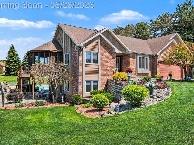 408 N Outlook Court