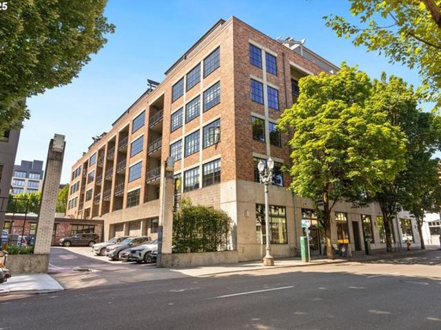 408 NW 12th Ave Apt 306, Portland, OR 97209