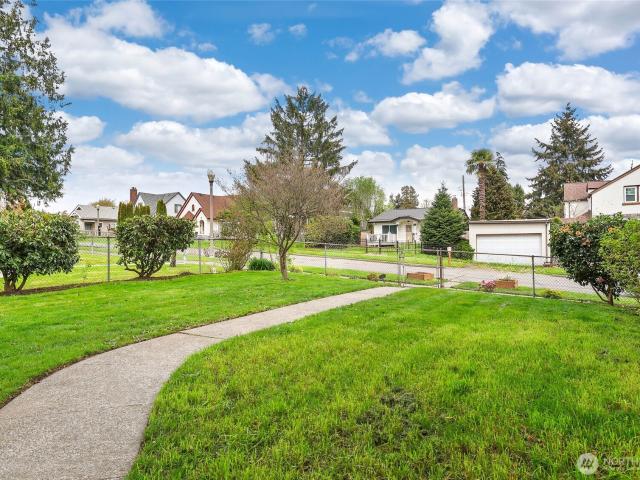 408 S 49th Street