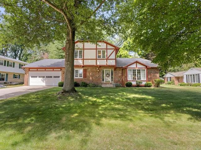408 S Moorland Dr, Battle Creek, MI 49015