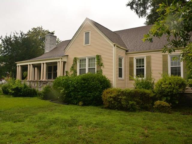 408 S Sweetbriar Ave, Chattanooga, TN 37411