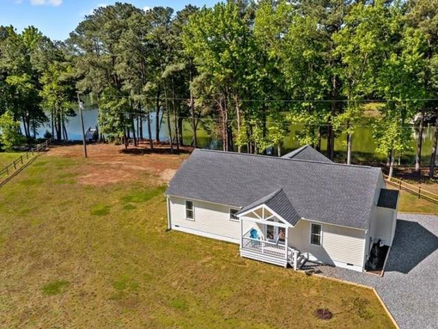 408 Smith Point Rd, Reedville, VA 22539