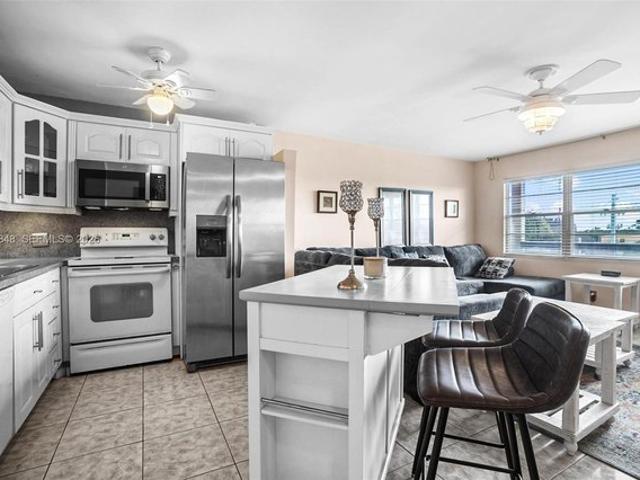 408 Southampton A Unit 408, West Palm Beach, FL 33417