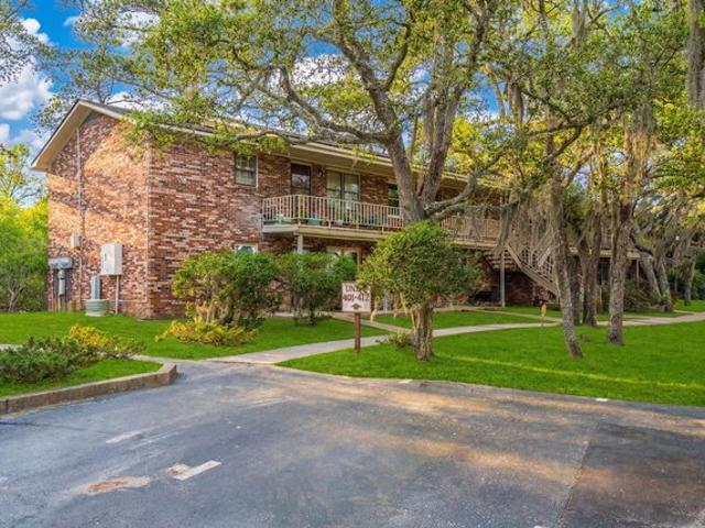 408 Saint Charles Ct, Charleston, SC 29407